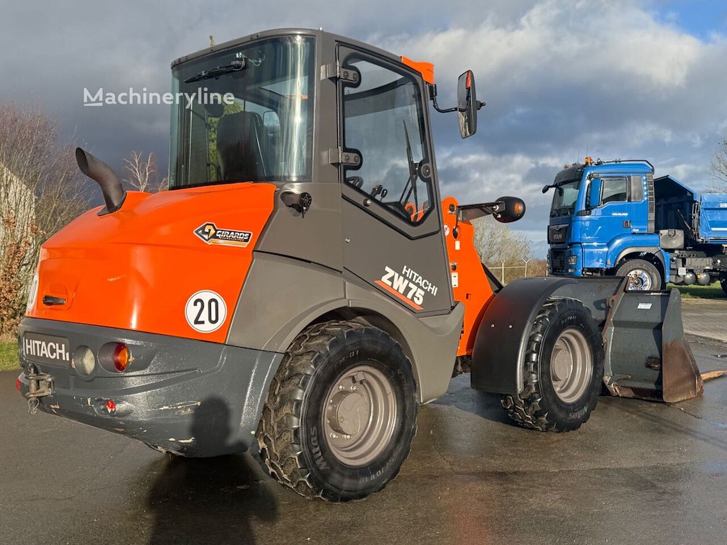 Hitachi ZW75 prednji utovarivač