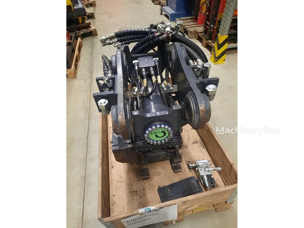 Prodaje se HKS TR-K 90 brzu spojnicu za Kubota KX080/KX085 midi bagera na aukciji