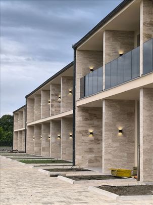 Karingtonke - Batajnica |3.0s| 95,43 m²| nov, LUX