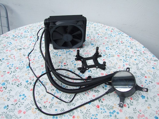 NZXT Kraken M22 vodeno hladjenje Intel