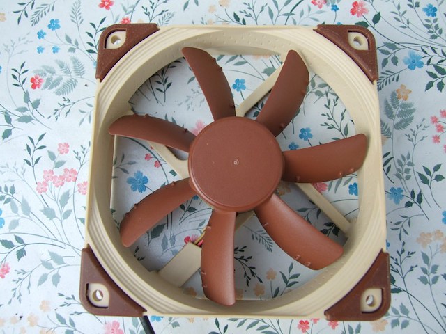 Noctua NF-S12A FLX 12cm ventilator
