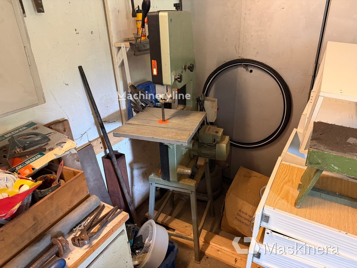 Prodaje se DeWalt BS/1310 tračnu testeru za drvo na aukciji