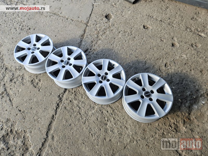 AluFelne 15Coli 4x100 Fiat Grande Punto kao nove