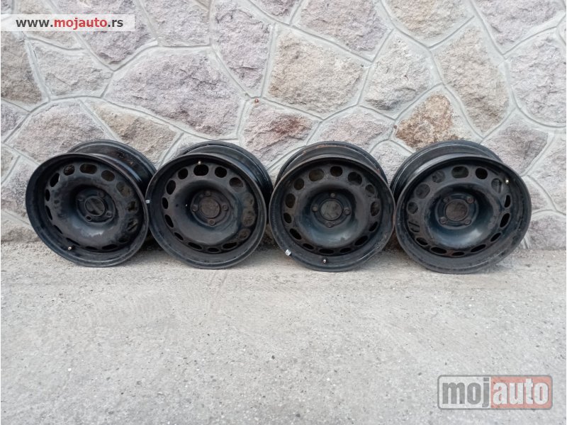 Peugeot 308 Čelične felne 15" 4 x 108