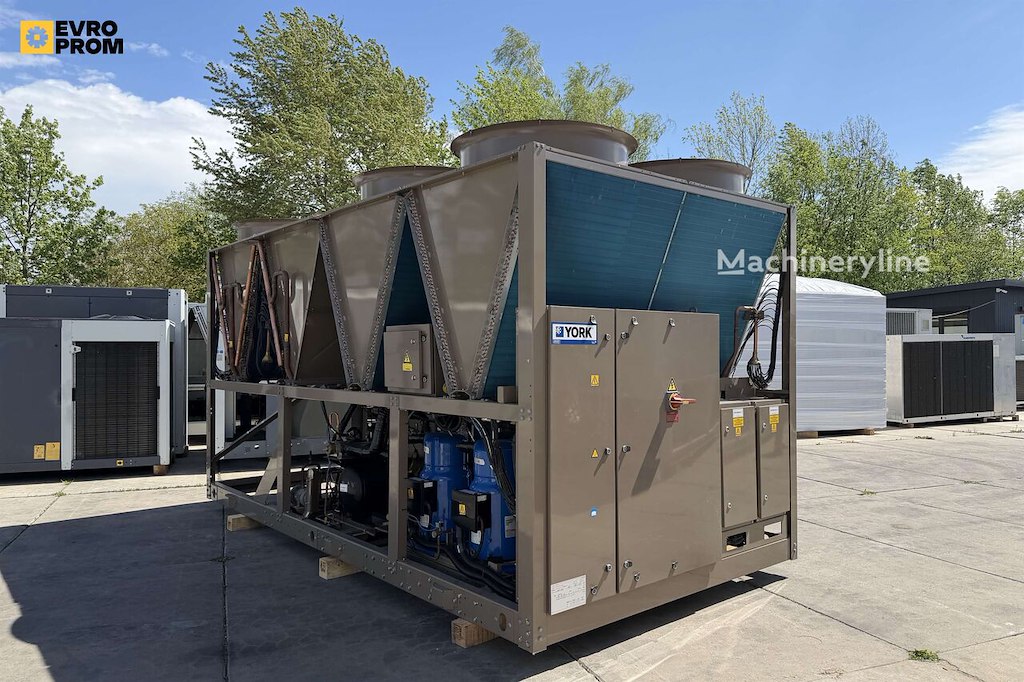 Novi York YCPB 420 364 kW/406 kW rashladni uređaj