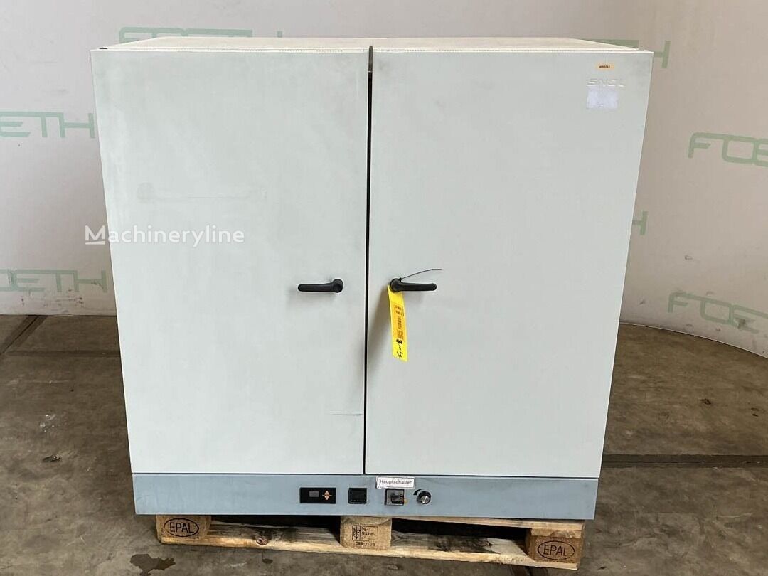 Snol 420/300 laboratorijska peć