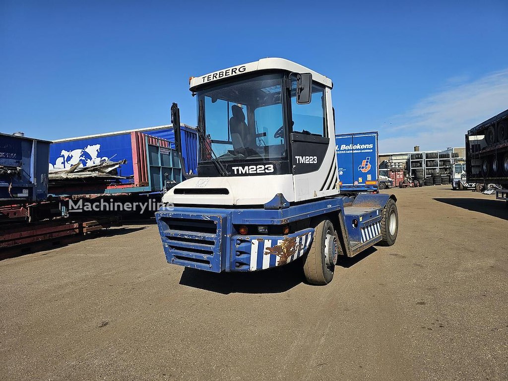Terberg RT283 | TERMINAL TRACTOR 4X4| TURNING CHAIR. | AUTOMATIC GEAR |1 terminalni tegljač