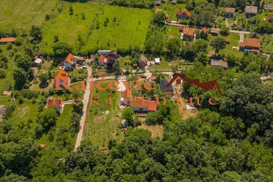 Bez provizije, Vranic, Sedmog jula, 4.0 kuca 196m2