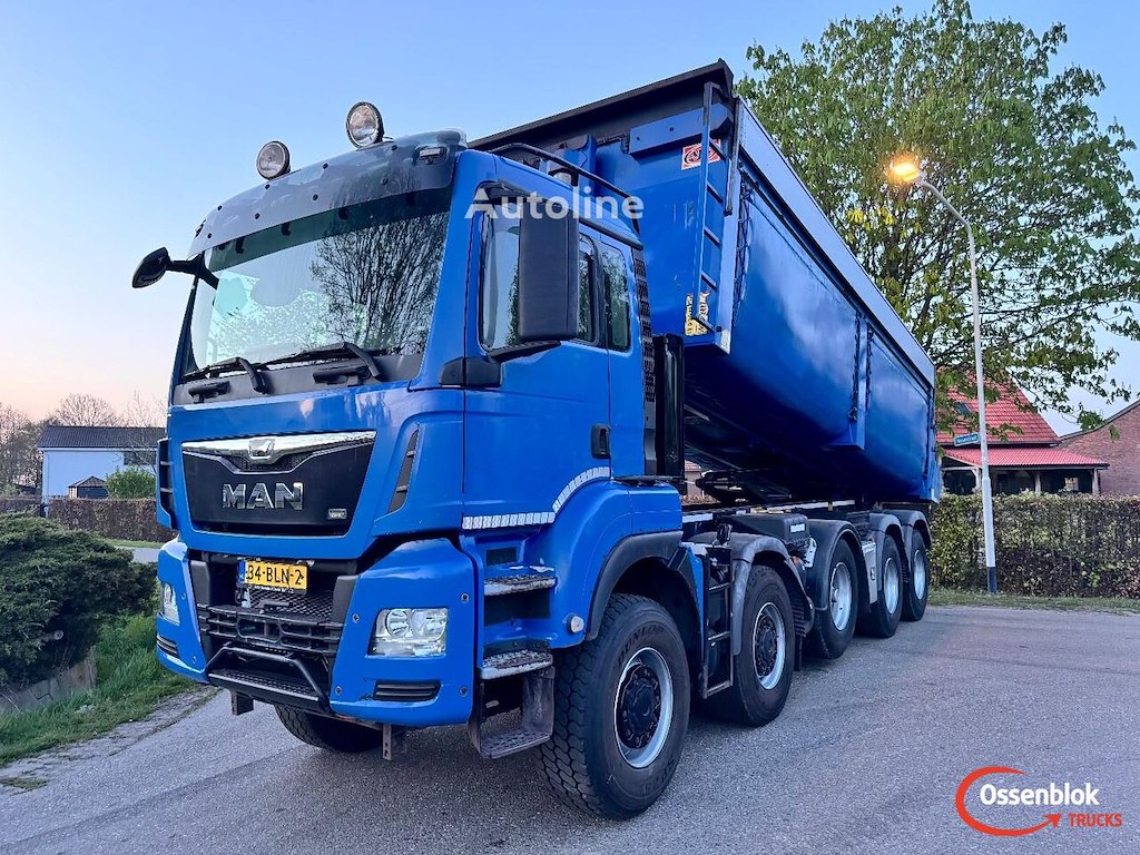MAN TGS 49.460 10x8 Euro 6 with insulated tipper and asphalt spreade kiper