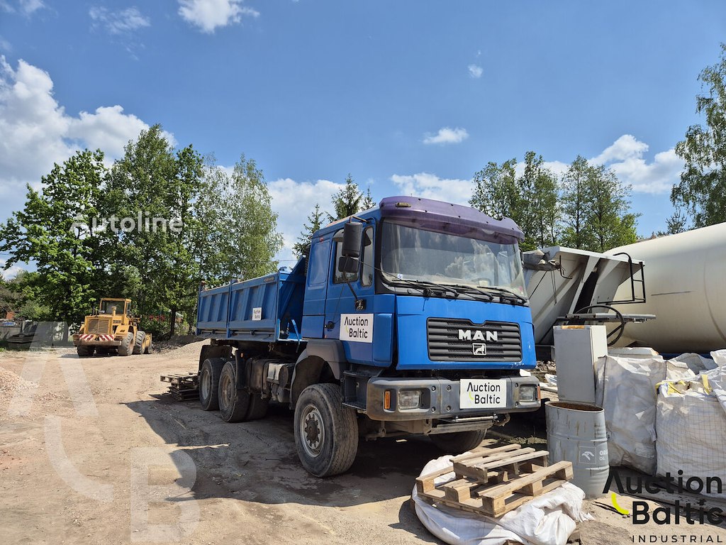 Prodaje se MAN F2000 kiper na aukciji
