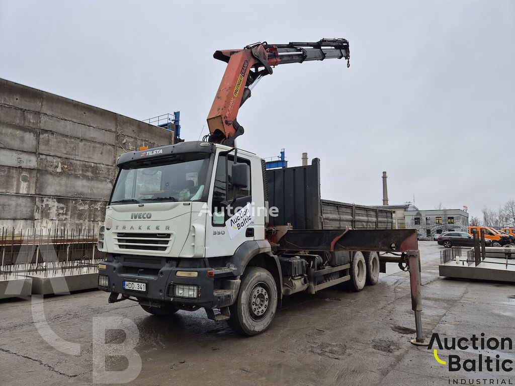 Prodaje se IVECO AD260T35 kiper na aukciji