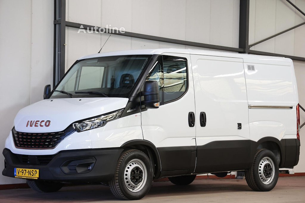IVECO Daily 35S16V 2.3 L1H1 AUTOMAAT 160PK 3500KG TREKVERMOGEN minibus furgon