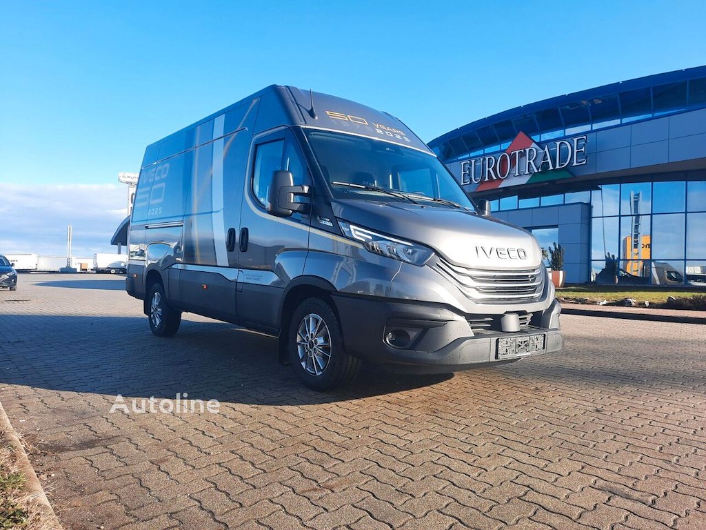 Novi IVECO Daily 35S16 V minibus furgon