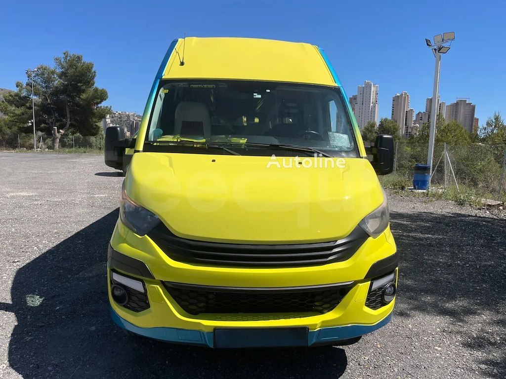 IVECO Ferqui putnički minibus