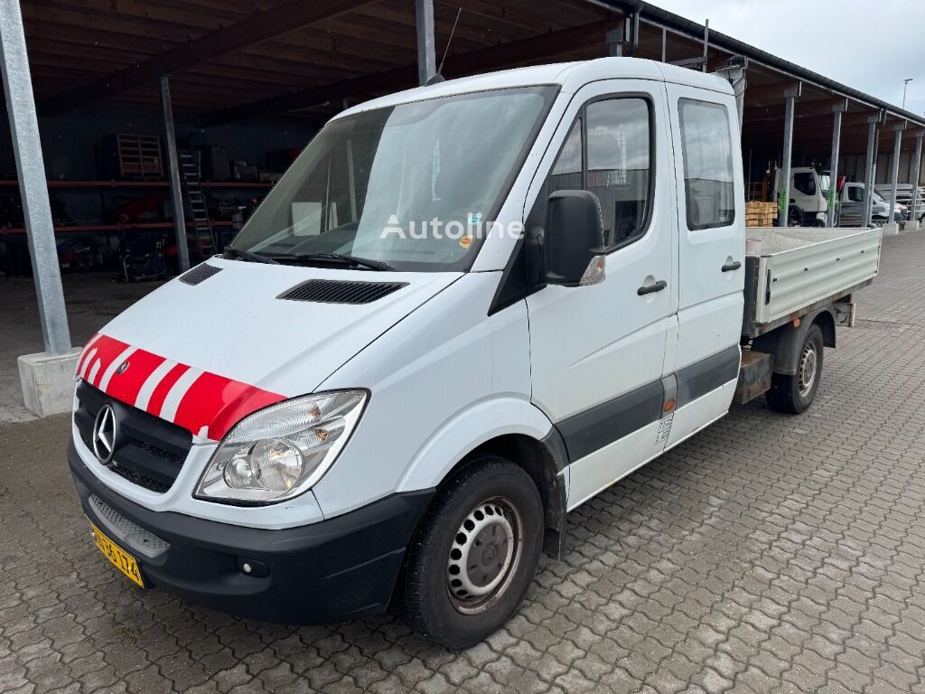 Prodaje se Mercedes-Benz Sprinter 316 Cdi med Palfinger PC 2700 kran kamion s ravnom platformom na aukciji