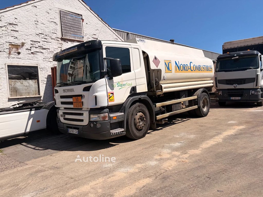 Scania P270 FUEL TRANSPORT / 14000 LITERS / 4 COMPARTIMENTS autocisterna