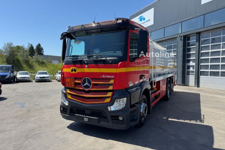 Mercedes-Benz Actros 2551 6x2 Tank 21'600L autocisterna za gorivo