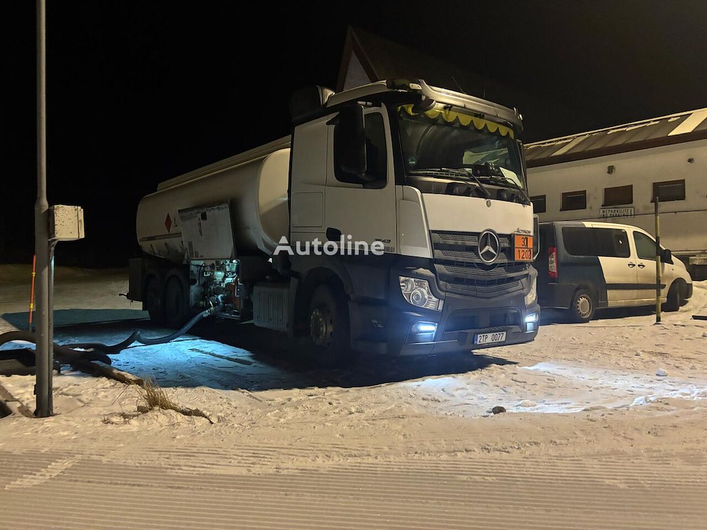 Mercedes-Benz Actros autocisterna za gorivo