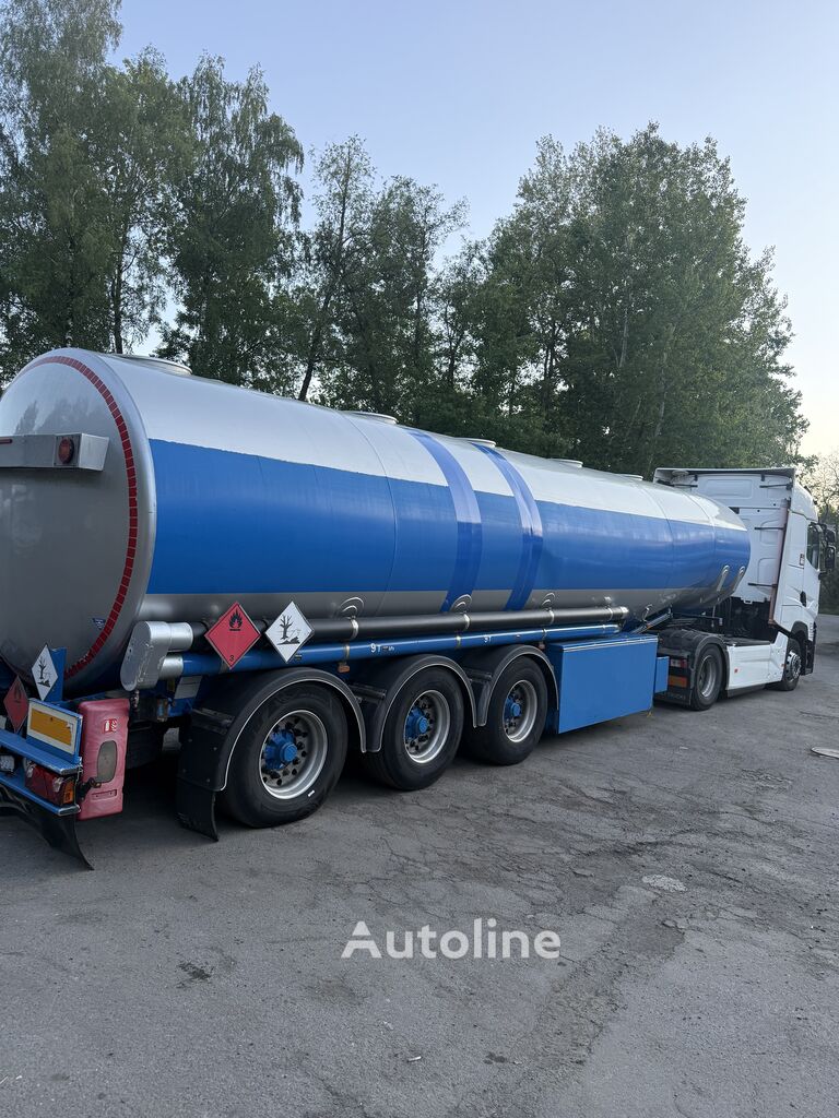 LAG O-3-39 cisterna za goriva i maziva