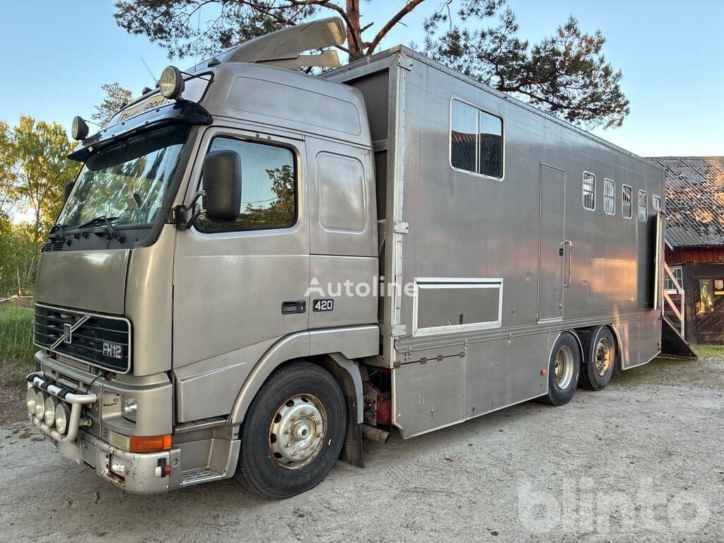 Prodaje se Volvo FH 12 6X2 kamion za prevoz konja na aukciji