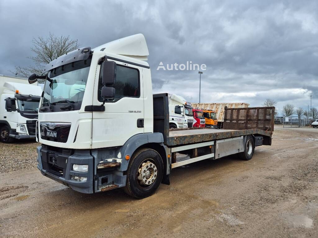 MAN TGM 18.250 // dobbelt rampe // šlep auto