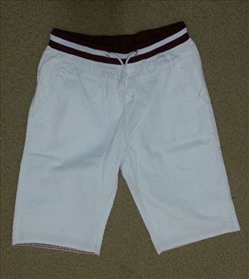 Potpuno nove retro bermude kao za tenis