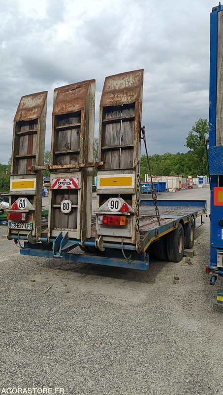 Prodaje se Castera TS192B1S prikolicu sa niskom platformom na aukciji