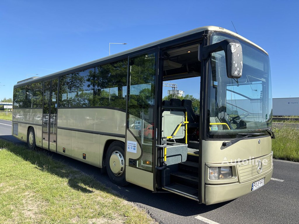 Mercedes-Benz Integro prigradski autobus