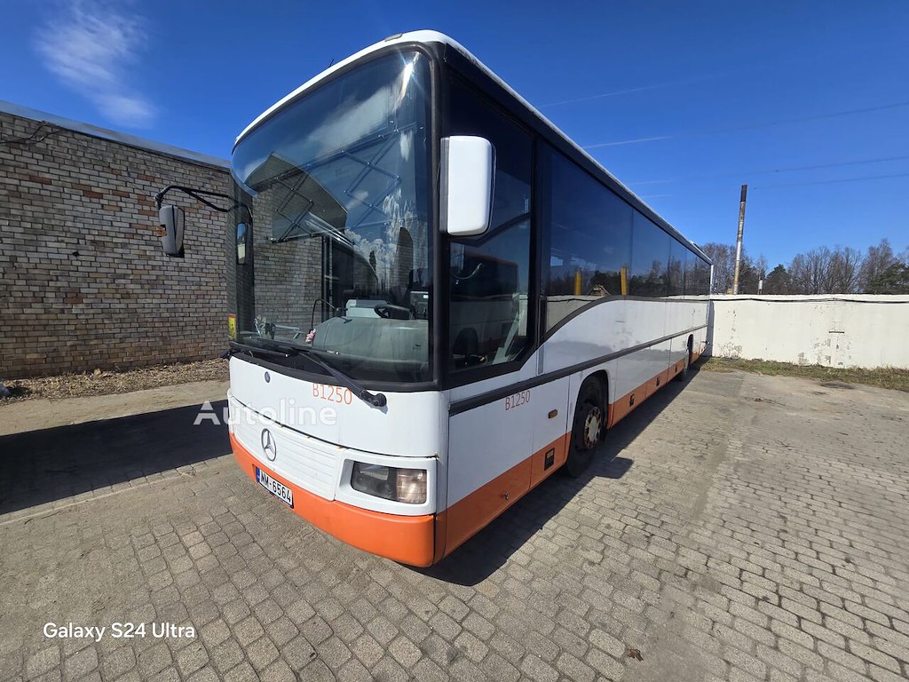 Mercedes-Benz Integro prigradski autobus
