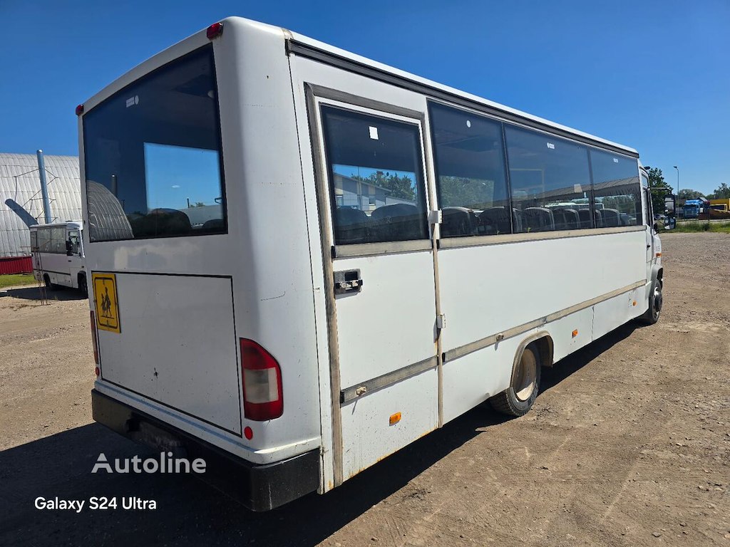 Mercedes-Benz Vario 814 prigradski autobus