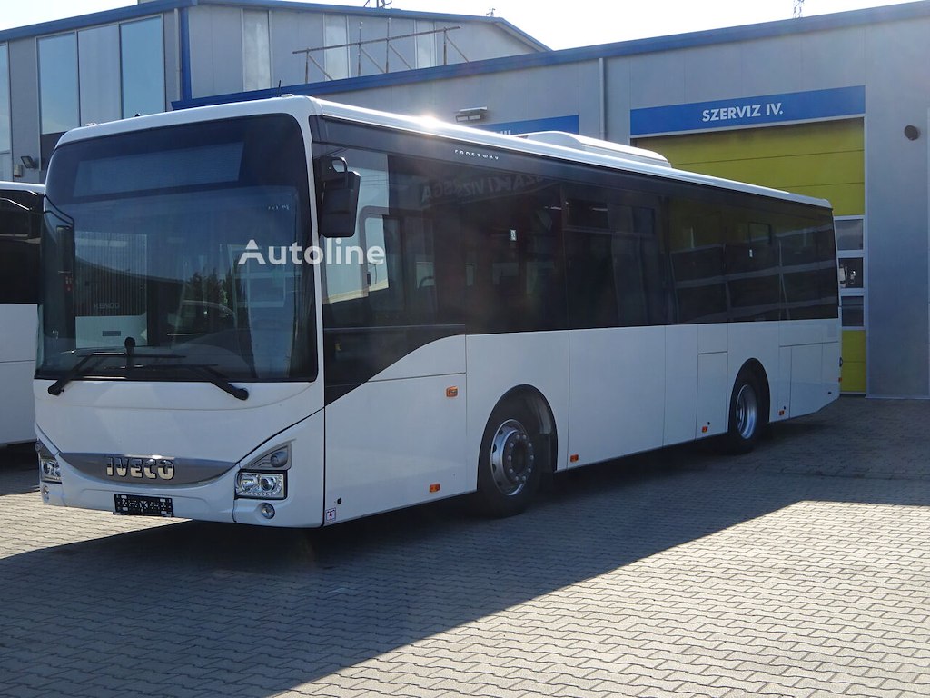 IVECO Crossway Low Entry 2022 prigradski autobus