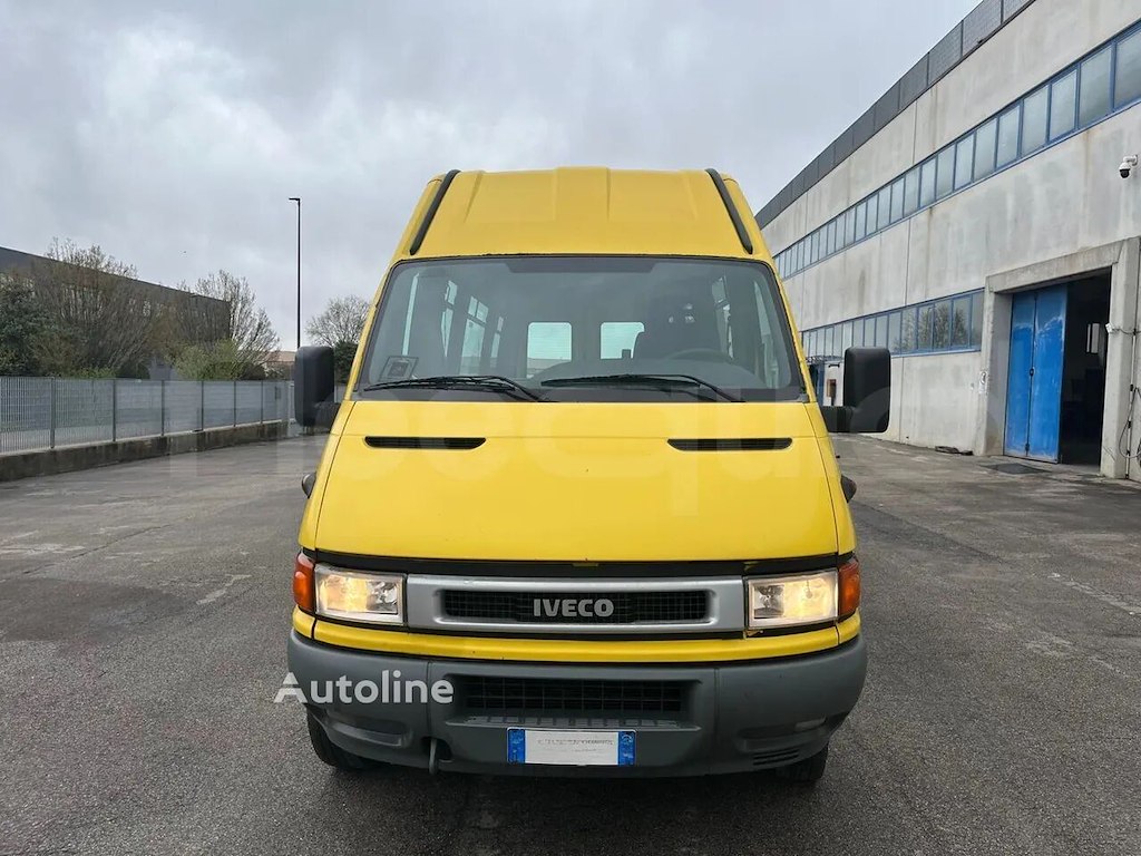 IVECO Daily školski autobus