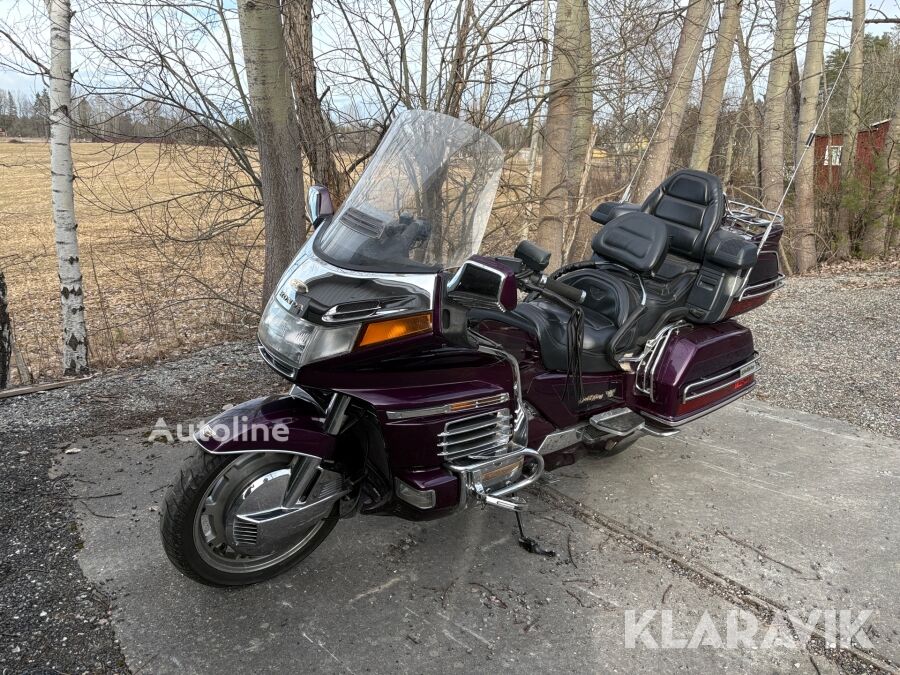 Prodaje se Honda GL1500 motocikl na aukciji