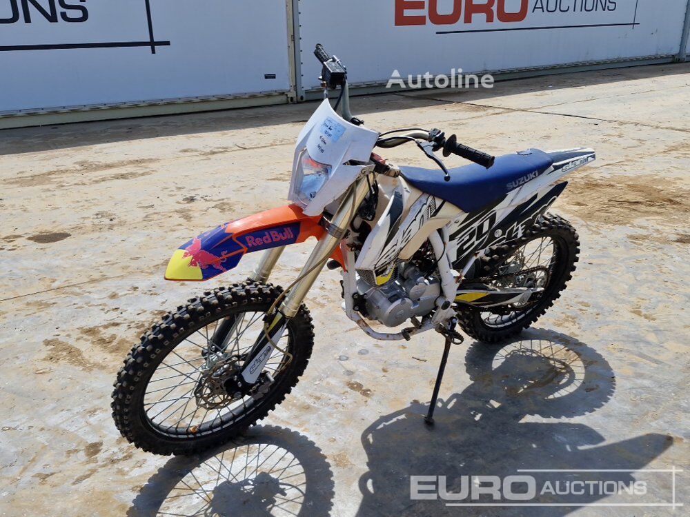 Prodaje se SMX250 motocikl na aukciji
