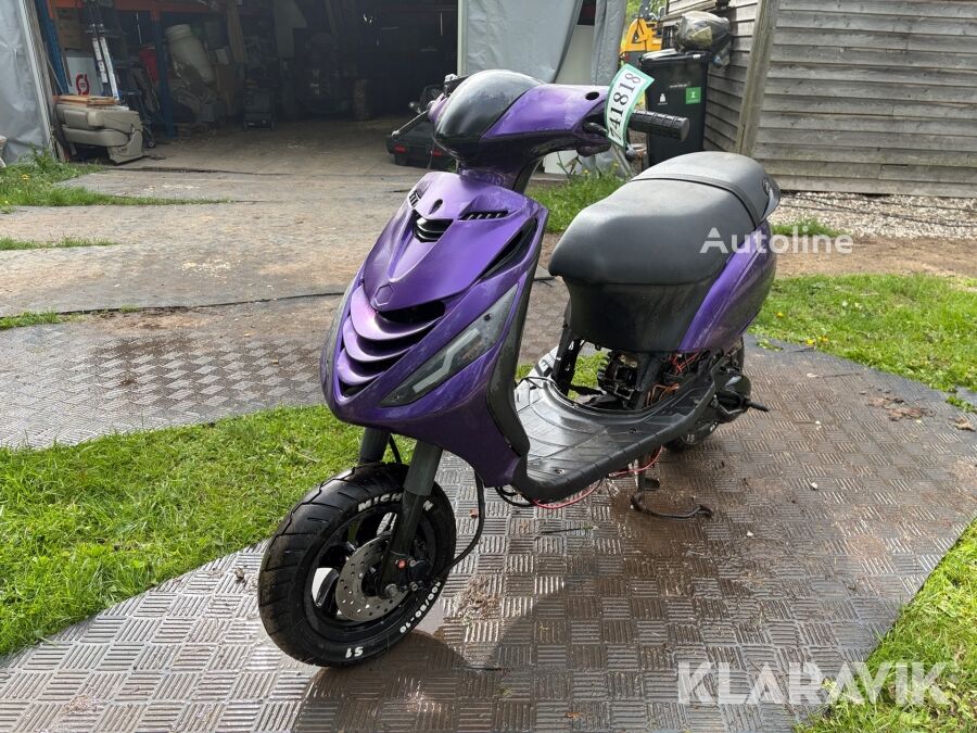 Prodaje se Piaggio Zip motocikl na aukciji