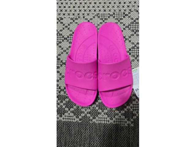 CROCS PINK PAPUCE *NOVO*