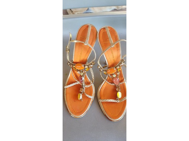 **Giuseppe Zanotti sandale**