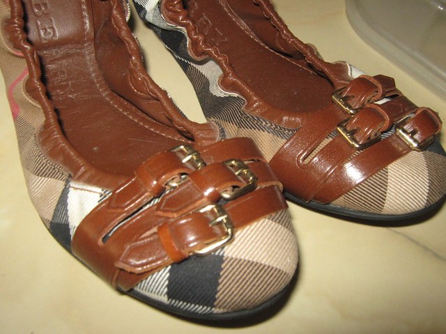 BURBERRY baletanke 40/26cm