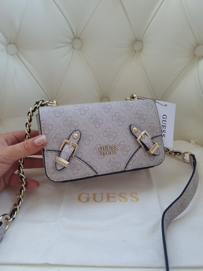 Guess novo