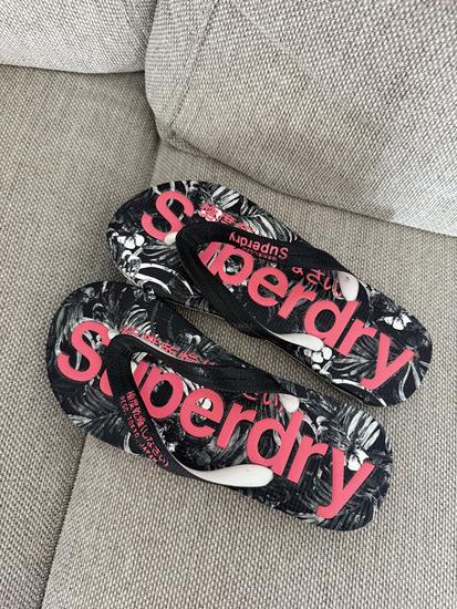 Superdry nove nenosene papuce