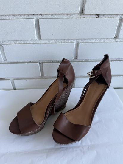 Stradivarius platforme