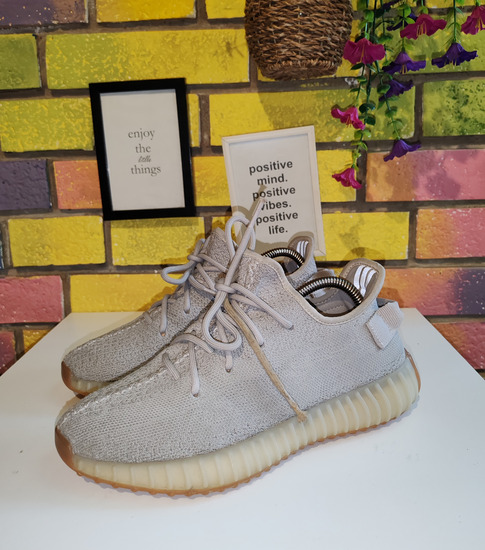 Original Adidas Yeezy patike broj 39 1/3