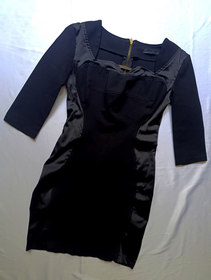 Golden Black Predobra haljina M