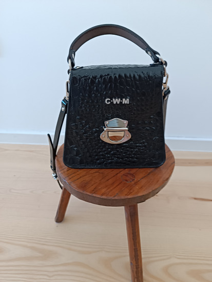 CWM crna croko torba