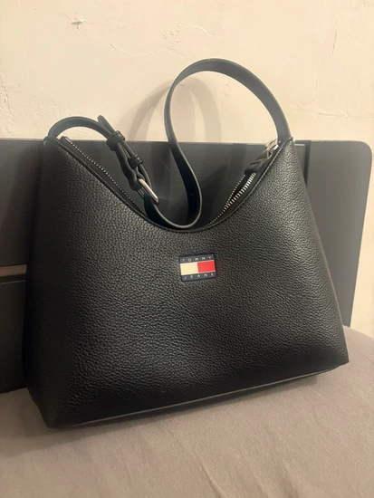 Tommy Hillfiger torba