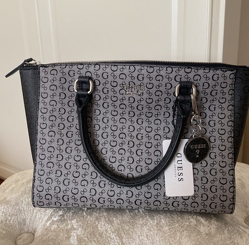 Original Guess torba-Nova sa etiketom