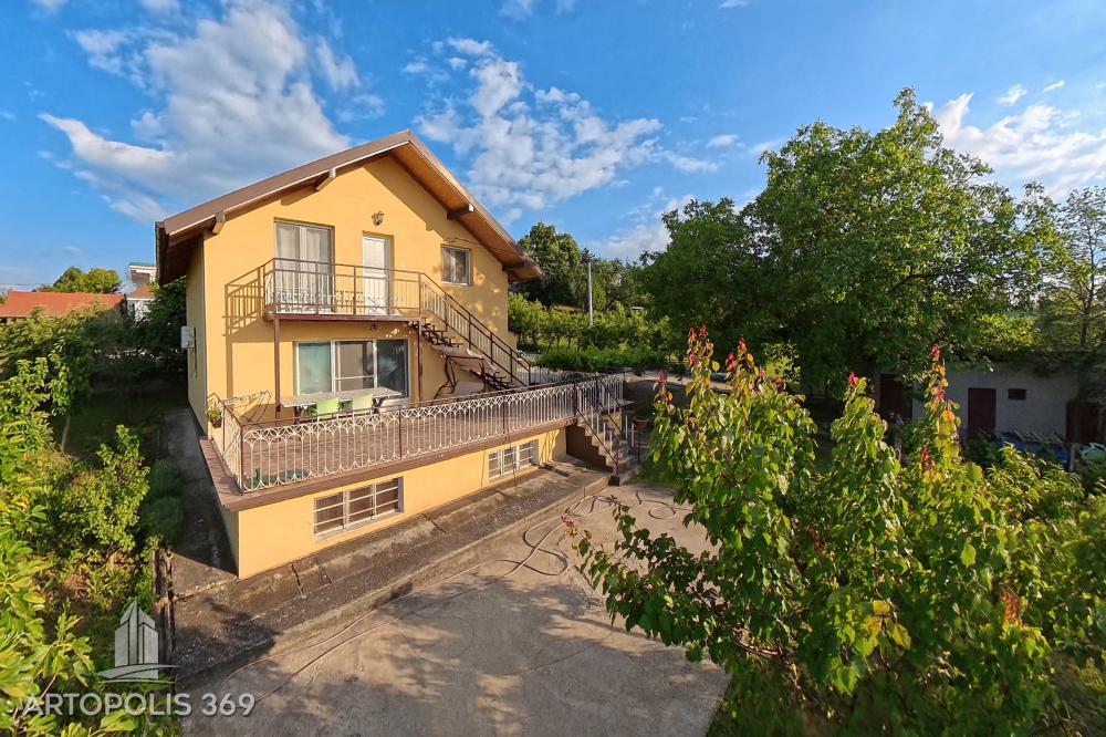 Kuća sa najlepšim pogledom na Dunav u Grockoj ID#1280
220.000 €