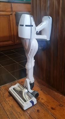 Rowenta air force 360 aku usisivac 21,9V.