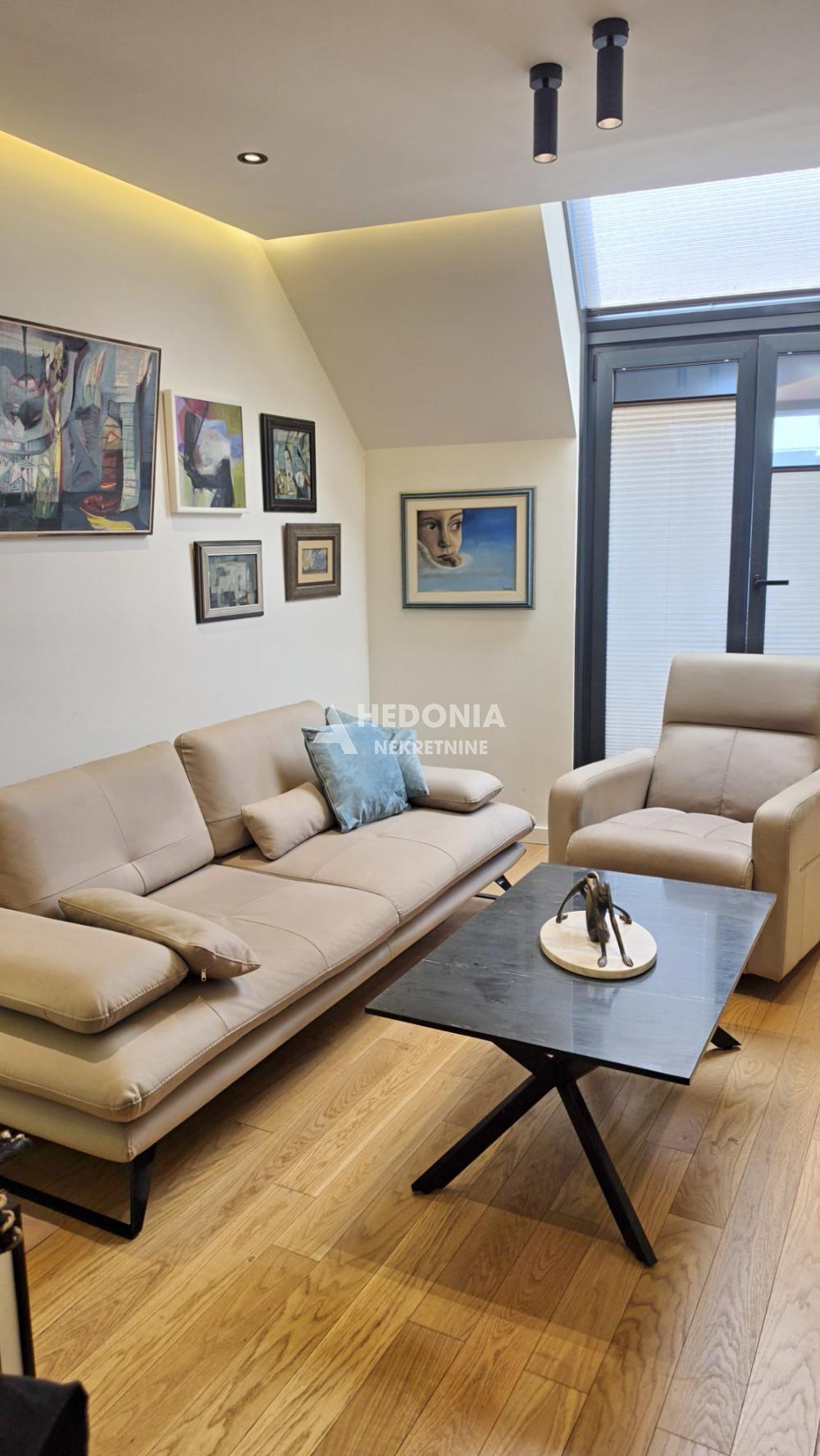 Vračar, izdavanje, 2.0, lux, opremljen, garaža ID#10520
900 €