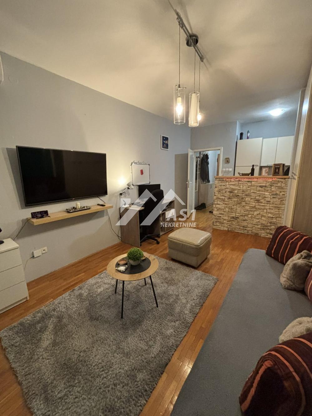 Izdajem Pet Friendly LUX komfornu garsonjeru na Rotkvariji !!! ID#6892
350 €